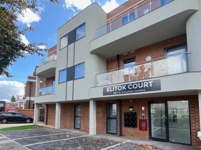 Elitok Court, 15 Rushden Gardens, Ilford, Essex IG5, 3 bed terraced house to rent, £2,400 pcm | PrimeLocation