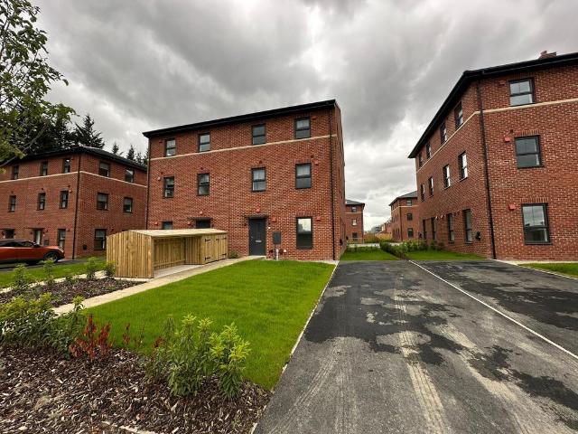 Eliza Grant Road, LEEDS 2 bed semi detached house to rent £1,325 pcm £306 pw