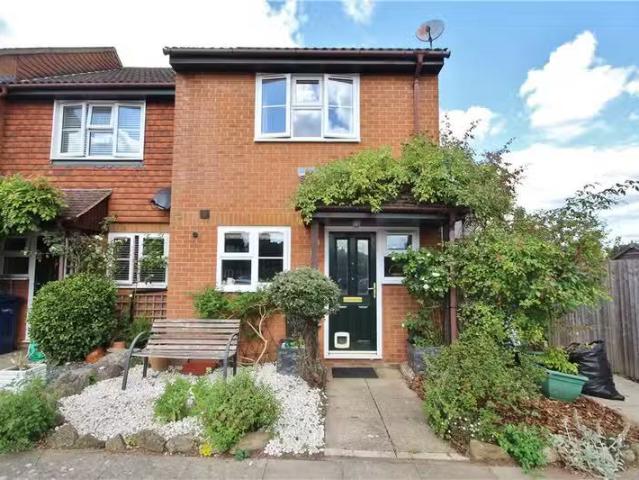 Elizabeth Court, Farncombe, GU7 3QZ