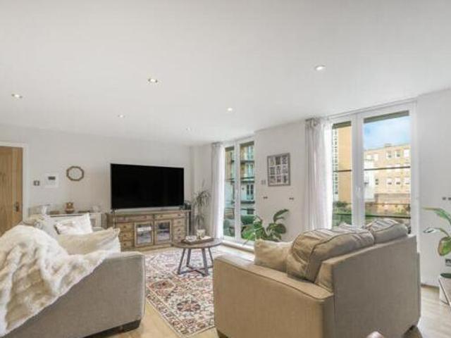 Elizabeth Court, Palgrave Gardens, 2 Bedroom Flat
