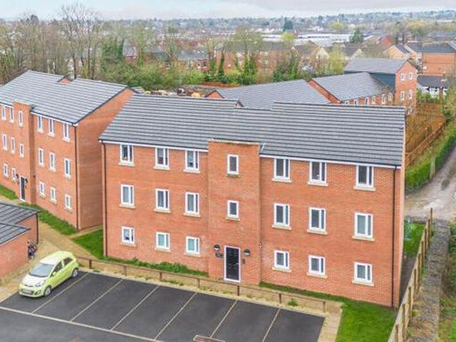 Elizabeth Court, Wakefield, 2 Bedroom Apartment