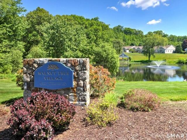Elizabeth Cir Unit,newtown, Condo For Sale