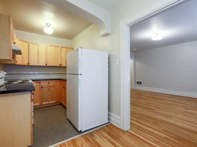 ELIZABETH APARTMENTS ELIZ01 Studio Apartment for Rent at 228 Nw 22nd Ave, Portland, OR 97210 Northwest District