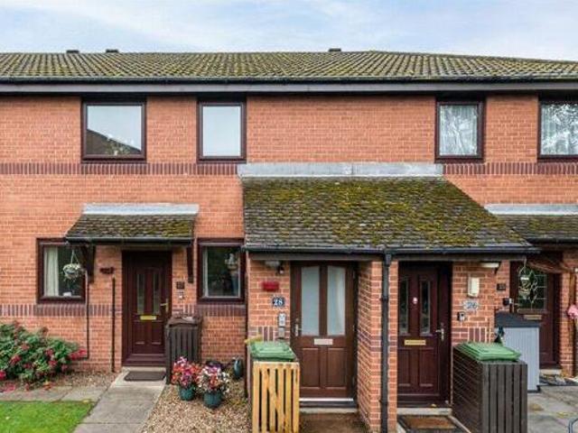 Elizabeth Gardens, Wakefield, 2 Bedroom Apartment