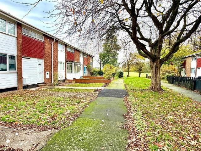 Elizabeth Drive, Tamworth 3 bed terraced house to rent £1,325 pcm £306 pw
