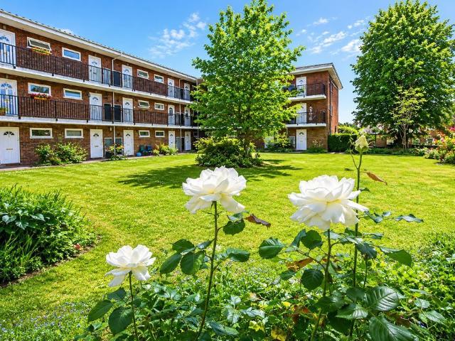 Elizabeth House, Alexander Street ME14, 1 bed flat to rent, £875 pcm | PrimeLocation