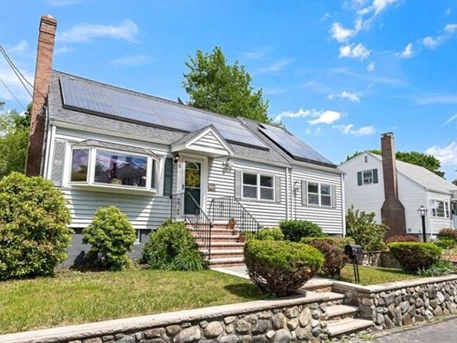 Elizabeth Rd, Stoneham, Home For Sale