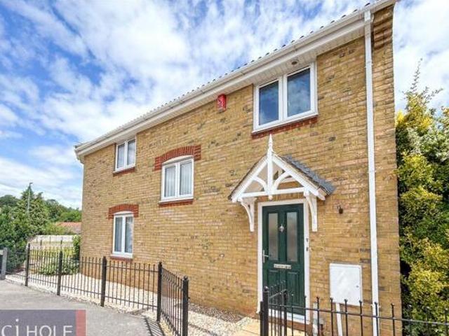 Elizabeth Way, Mangotsfield, 3 Bedroom House