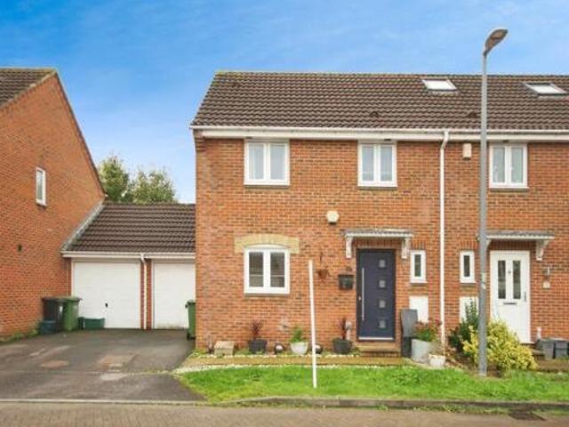 Elizabeth Way, Mangotsfield, 3 Bedroom Semi detached