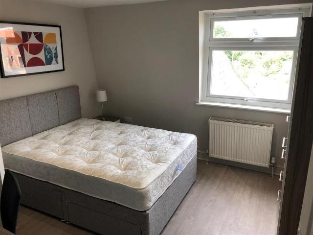 Elizabeth Way, Cambridge CB4 1 bed in a house share to rent £1,025 pcm £237 pw