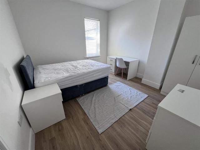 Elizabeth Way, Cambridge CB4, Room to rent, £950 pcm | PrimeLocation
