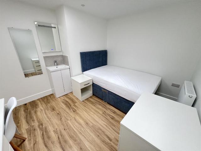 Elizabeth Way, Cambridge CB4, Room to rent, £950 pcm | PrimeLocation