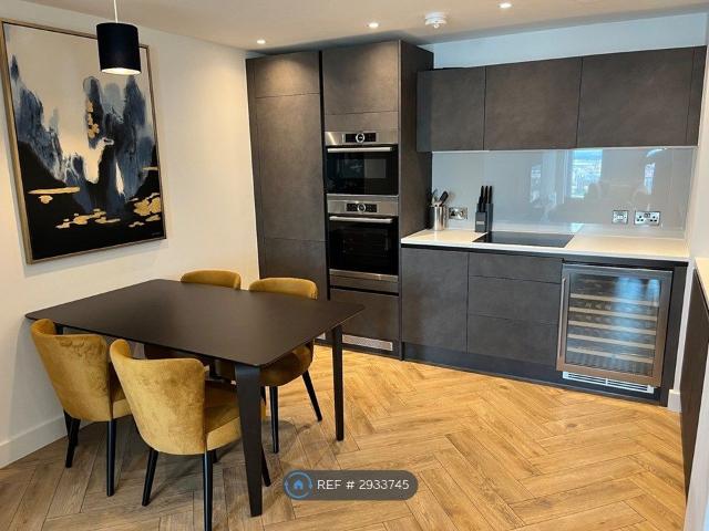 Elizabeth Tower, Manchester M15, 2 bed flat to rent, £2,200 pcm | PrimeLocation