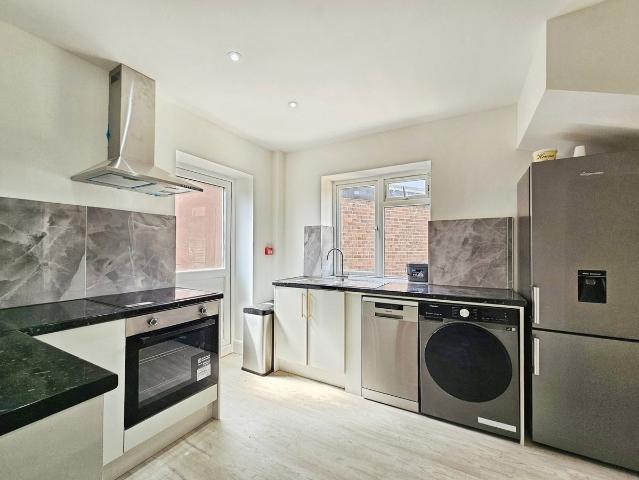 Elizabethan Close, Stanwell, Staines Upon Thames, Surrey TW19, Studio to rent, £1,300 pcm | PrimeLocation