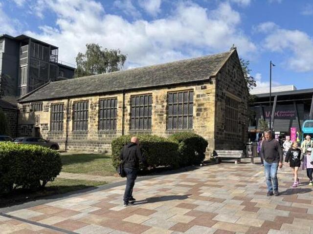 Elizabethan Gallery, Brook Street, High Street Retail