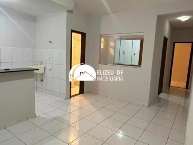 Elizeu DF Imobiliária vende apartamento com 2 quartos na QE 40 Rua 24 AP1813
