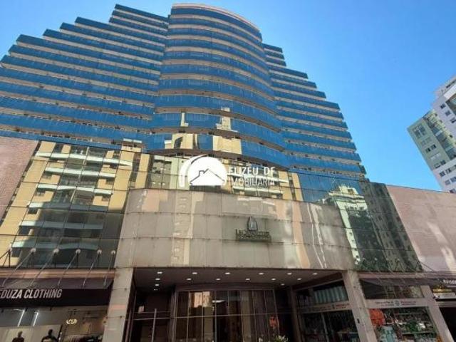 Elizeu DF Imobiliária vende linda sala comercial no Le Quartier – Águas Claras! SA1803