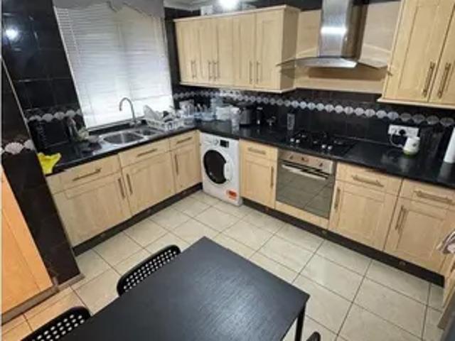 Elimo Engineering, 100 Drummond Road, London, SE16 4DG, United Kingdom | 4 bed house for rent #168127650 | Rentberry