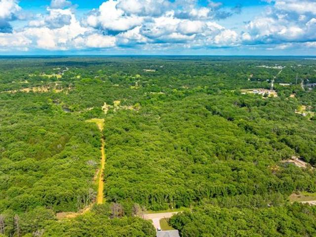 Elk Rd, Tishomingo, OK 73460