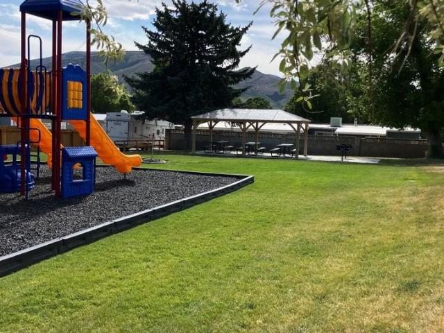 Elk Village 2 Bedroom Apartment for Rent at 4930 S 5th Ave, Pocatello, ID 83204