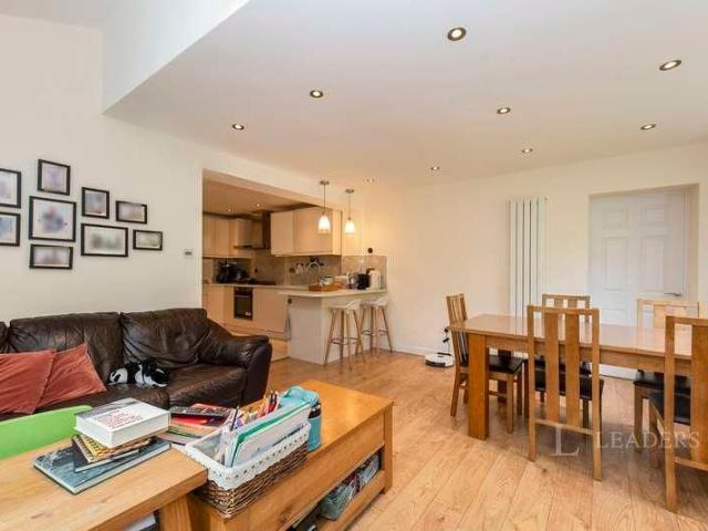 Elkins Gardens, Guildford, Surrey, GU4