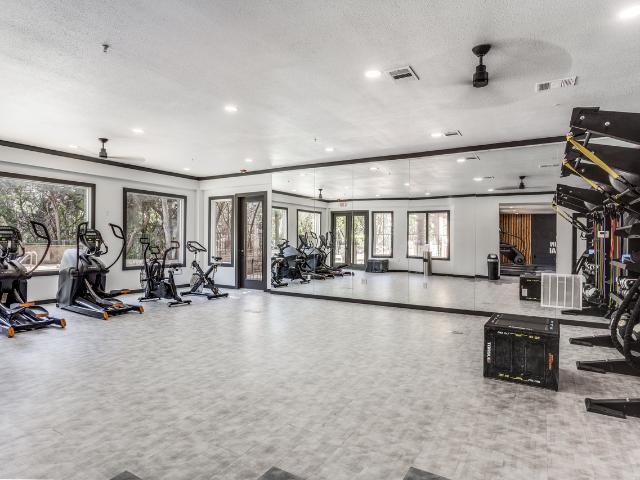 Ellwood at Lake Travis 1 Bedroom Apartment for Rent at 7655 N Fm 620 Rd, Austin, TX 78726