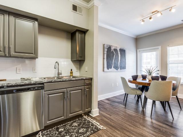 Ellwood at Lake Travis 1 Bedroom Apartment for Rent at 7655 N Fm 620 Rd, Austin, TX 78726