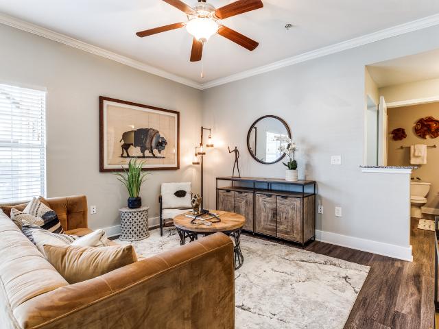 Ellwood at Lake Travis 1 Bedroom Apartment for Rent at 7655 N Fm 620 Rd, Austin, TX 78726