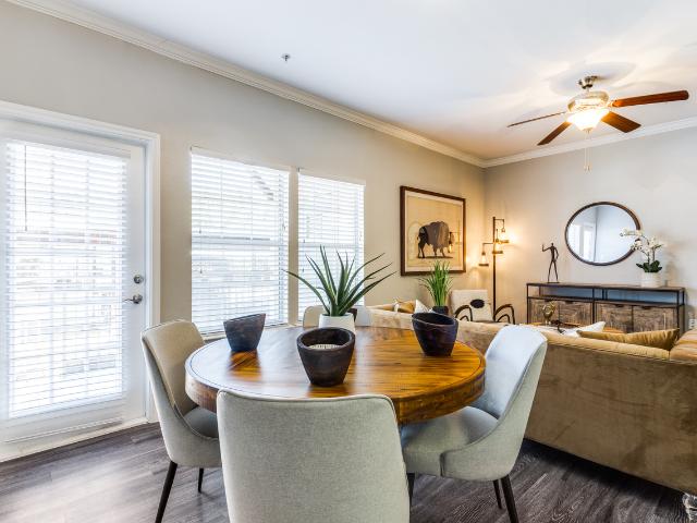 Ellwood at Lake Travis 1 Bedroom Apartment for Rent at 7655 N Fm 620 Rd, Austin, TX 78726