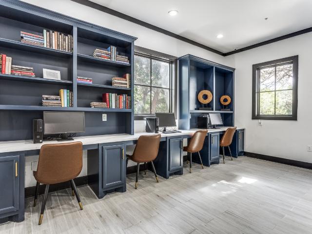 Ellwood at Lake Travis 1 Bedroom Apartment for Rent at 7655 N Fm 620 Rd, Austin, TX 78726