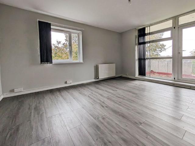 Ellwood Avenue, Southampton, SO19