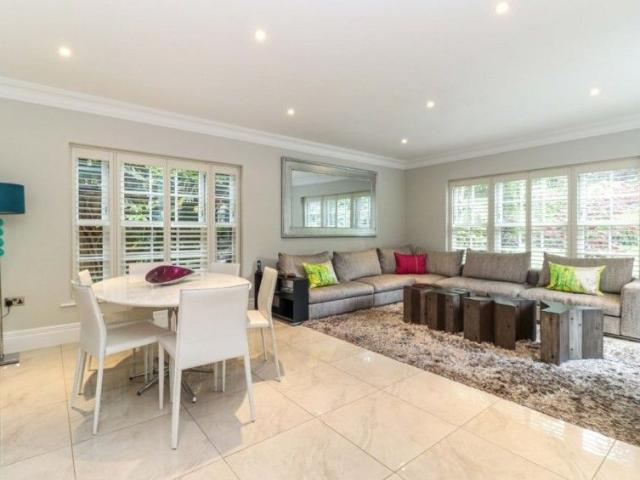 Ellwood Road, Beaconsfield, Buckinghamshire,HP9