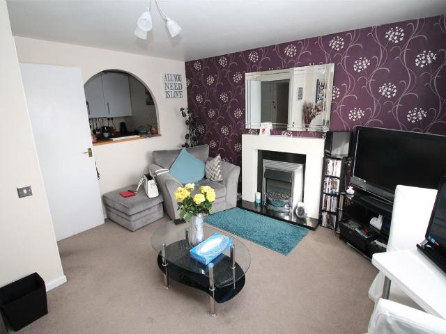 Ellan Hay Road, Bradley Stoke BS32, 2 bed flat to rent, £1,275 pcm | PrimeLocation