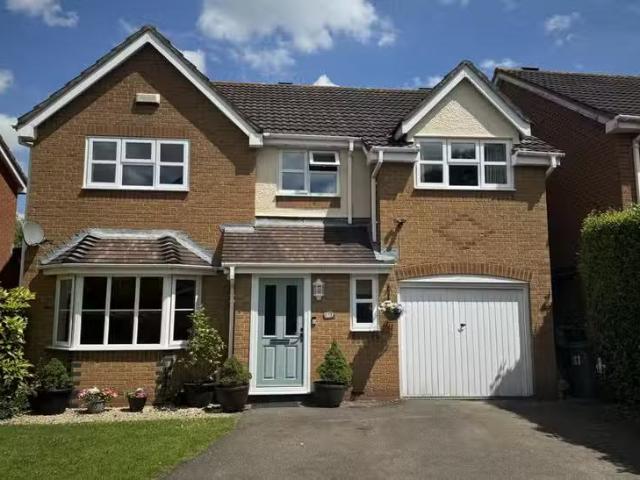 Ellan Hay Road, Bristol, Gloucestershire 4 bed detached house.