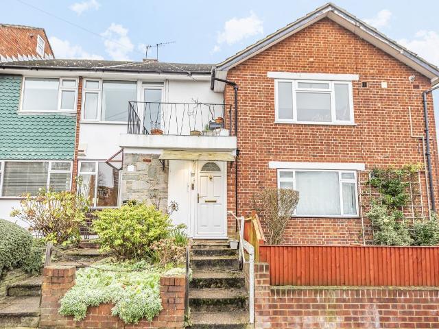 Elland Road, Nunhead, London SE15, 2 bed flat to rent, £2,000 pcm | PrimeLocation