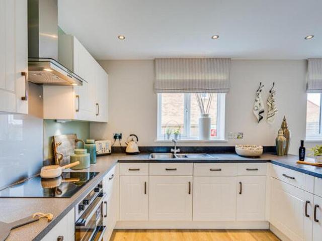 Ellen Aldous Avenue, Hadleigh, 5 Bedroom Detached