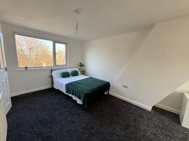 Ellesmere Street, Failsworth M35, Room to rent, £725 pcm | PrimeLocation