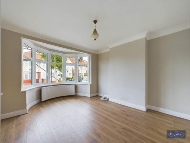 Ellesmere Road, London NW10, 3 bed semi detached house to rent, £3,100 pcm | PrimeLocation