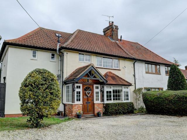 Ellesborough Road, Little Kimble, Buckinghamshire HP17, 3 bed semi detached house to rent, £1,995 pcm | PrimeLocation