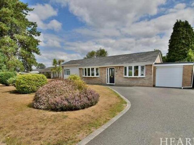 Ellesfield Drive, West Parley, 3 Bedroom Detached