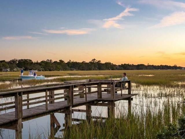 Eller Mount Pleasant 1 Bedroom Apartment for Rent at 1054 Anna Knapp Blvd, Mount Pleasant, SC 29464