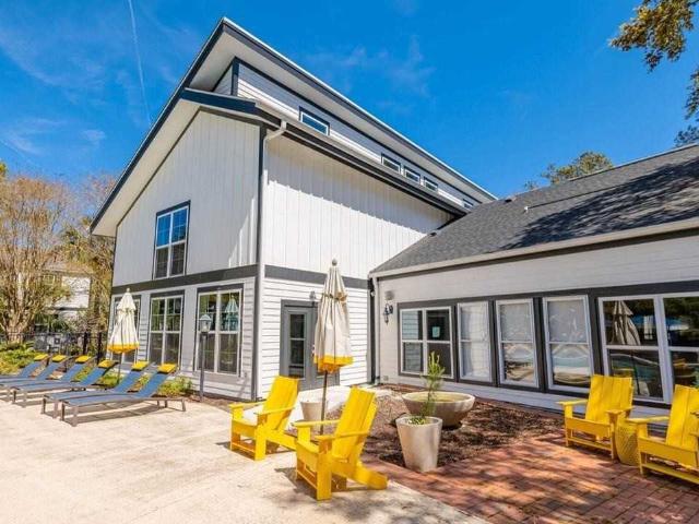 Eller Mount Pleasant 2 Bedroom Apartment for Rent at 1054 Anna Knapp Blvd, Mount Pleasant, SC 29464