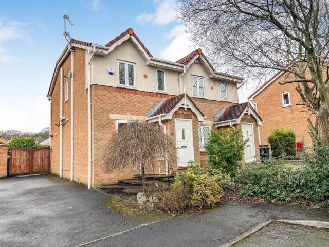Ellerbeck Close, Bradshaw, Bolton BL2, 2 bed semi detached house to rent, £1,100 pcm | PrimeLocation