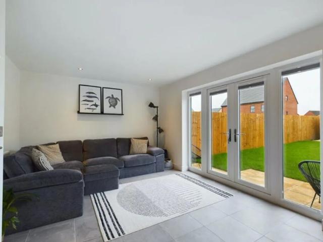 Ellercroft Way