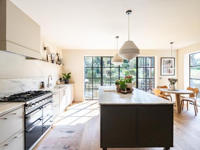 Ellerton Road, Wimbledon, London SW20, 6 bed detached house to rent, £20,000 pcm | PrimeLocation