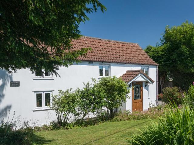 Ellick Road, Blagdon BS40 5 bed detached house to rent £2,750 pcm £635 pw