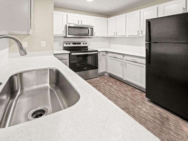 Ellie Apartments 2 Bedroom Apartment for Rent at 2900 Sunridge Dr, Austin, TX 78741 Parker Lane
