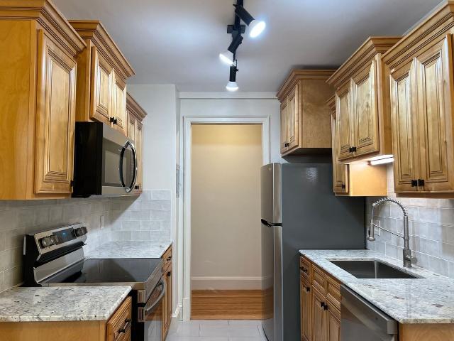 Elliott Apartments 2 Bedroom Apartment for Rent at 171 Linwood Ave, Buffalo, NY 14209 Bryant