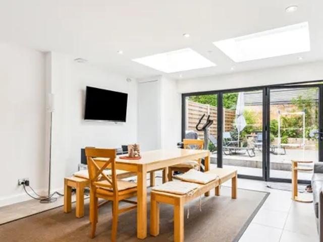 Elliott Road, London, W4 1PF, United Kingdom | 5 bed townhouse for rent #115841553 | Rentberry