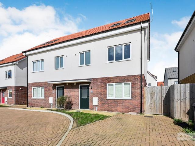 Elliott Road, MARCH 4 bed house to rent £1,525 pcm £352 pw